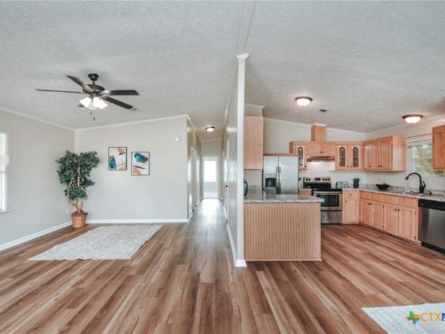 807 E Mesquite Lane