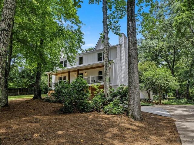 807 Emerald Falls