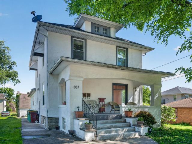 807 Farragut Place