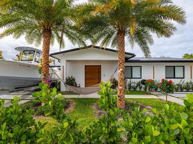 807 Hollywood Pl, West Palm Beach, FL 33405
