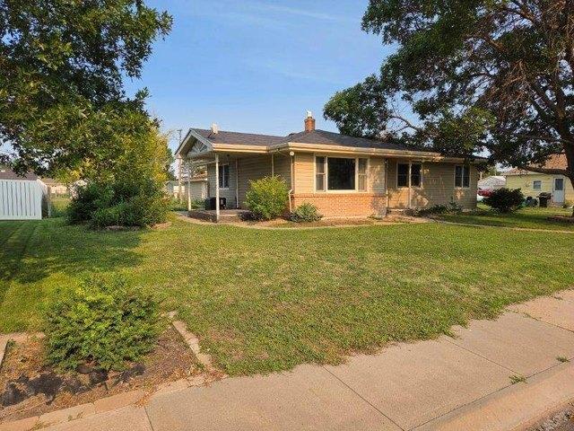 807 Hancock Ave, Grant, NE 69140