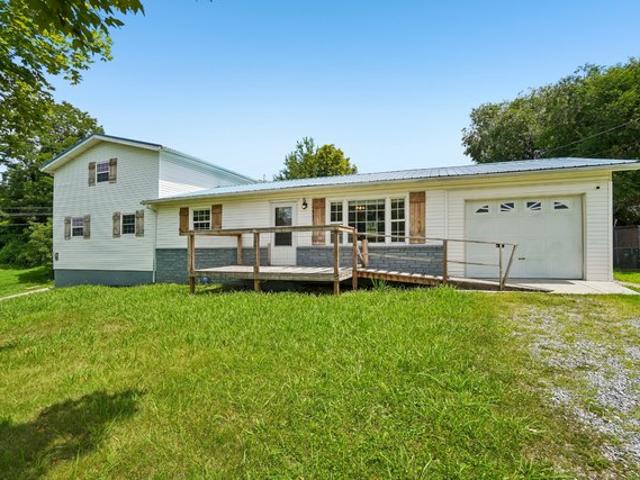 807 Hilltop Dr, Greeneville, TN 37745