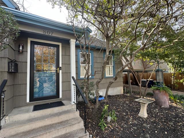 807 Leonard St, Austin, TX 78705 | MLS #5604 | Compass
