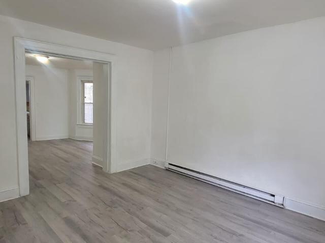807 Monroe Avenue
