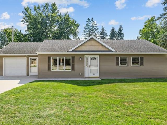 807 Madison Ave, Howards Grove, WI 53083