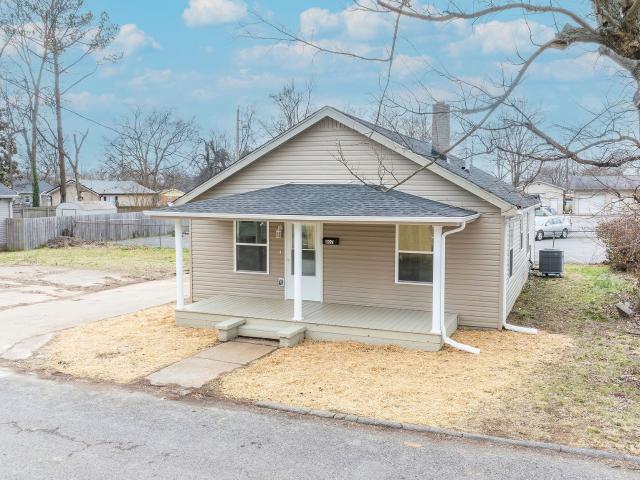807 Maple Ct
