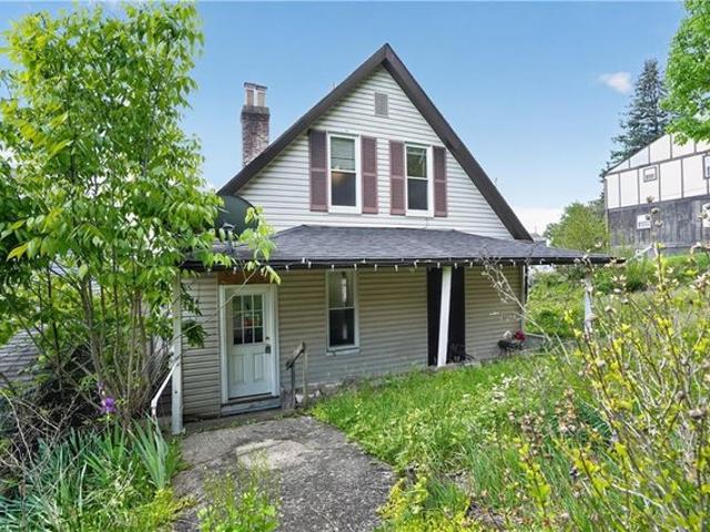 807 Maple Dr, McKeesport, PA 15131