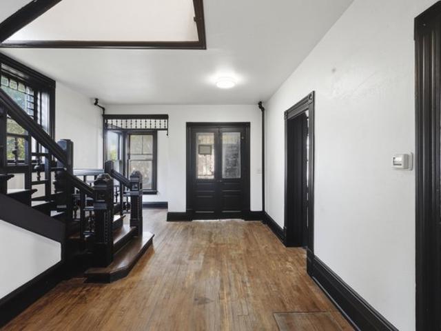 807 N 23rd St, Milwaukee, WI 53233