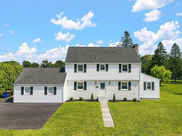 807 N Eastern Ave, Fall River, MA 02720