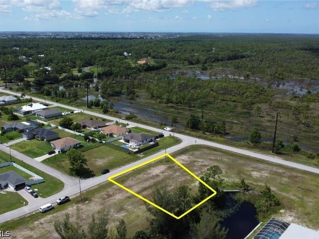 807 NE 38th Ter, Cape Coral, FL 33909 | MLS #2026029