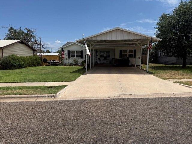 807 NW Avenue J, Seminole, TX 79360