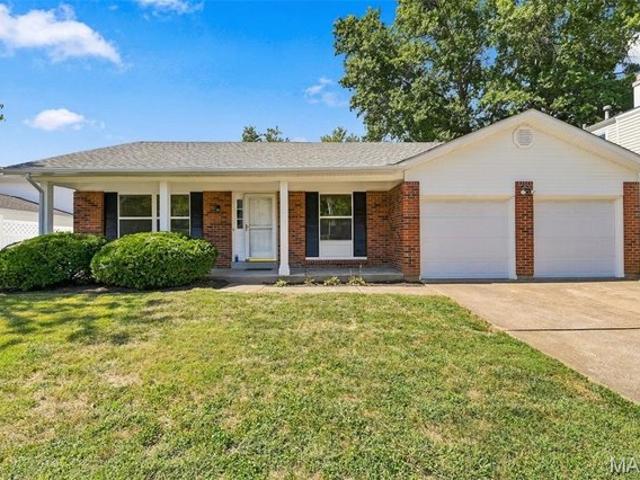 807 Nykiel Ct, Ballwin, MO 63011