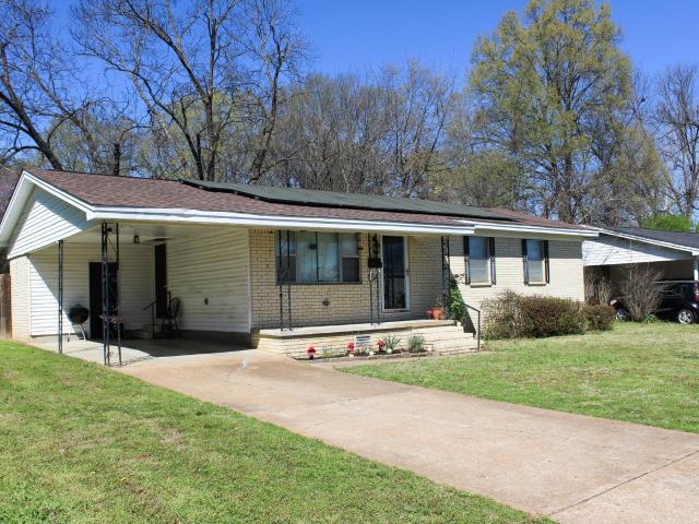 807 S Spring