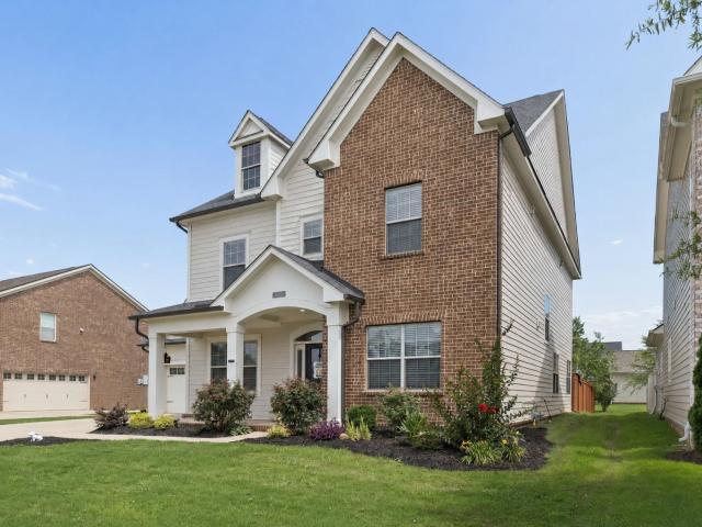 807 Sapphire Dr