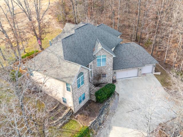 807 Silvercliff Way