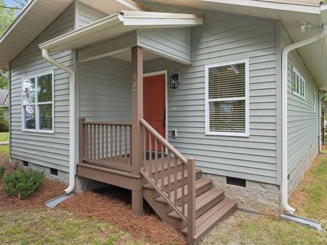 807 Staley St, Graham, NC 27253