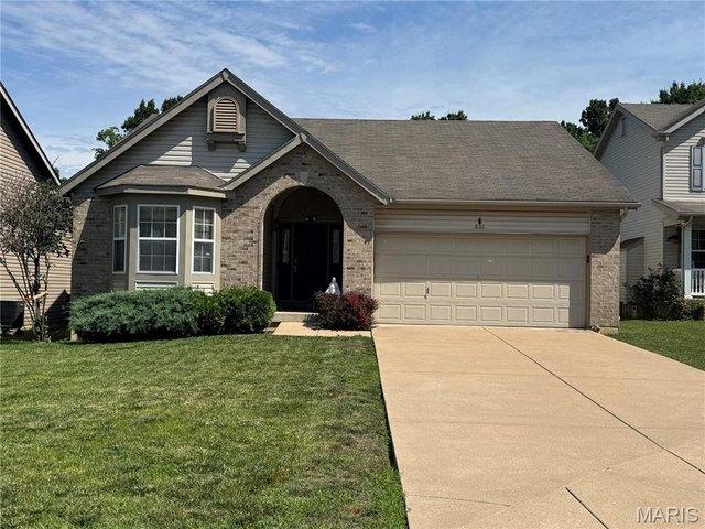 807 Sunflower Mnr, O'Fallon, MO 63368