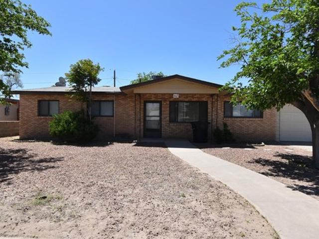807 Poplar St, Anthony, TX 79821
