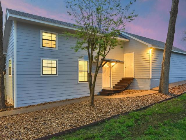 807 Paradise Lane