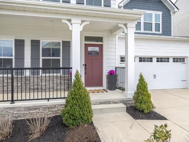 807 Raintree Dr
