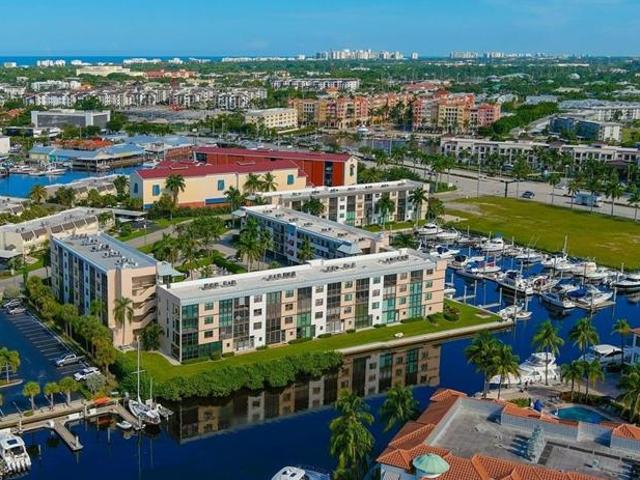 807 River Point Dr #102D, Naples, FL 34102