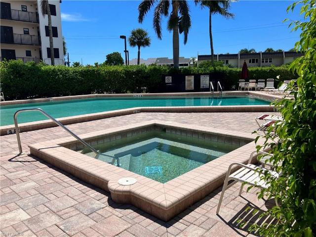807 River Point Dr, Unit 102D, Naples, FL 34102 | MLS #226027