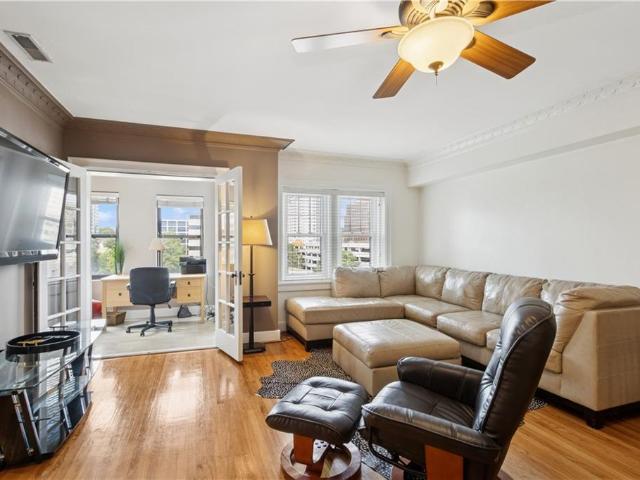 807 W 48th Street # 701