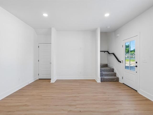 807 W 7th Avenue # # 807 #1 & #2, 809 #1 & #2
