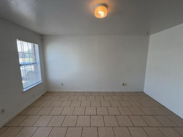 807 W Walnut Street # C4