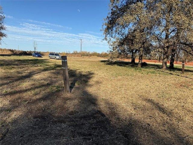 807 W College Ave, Guthrie, OK 73044