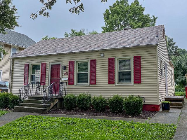 807 W John Street