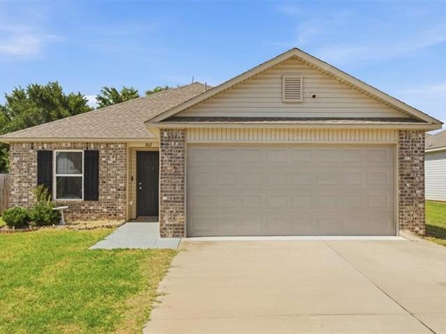 807 W Judy St, Mustang, OK 73064