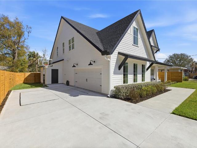 807 W St, Tampa, FL 33603 | MLS #TB8483 | Compass