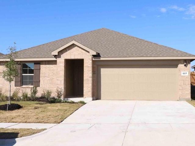 807 Wolf Creek Dr, Cleburne, TX 76033
