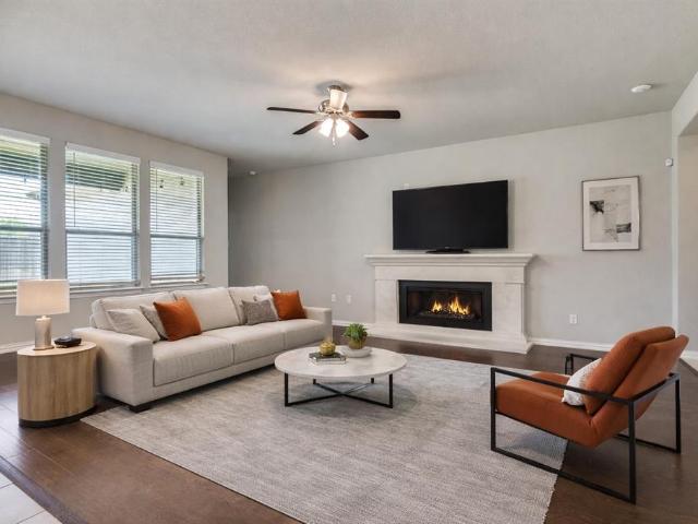 807 Woodcrest Drive