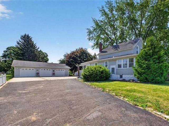 807 Washington Ave, Wabasha, MN 55981