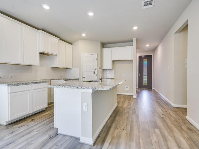807 Universal Dr