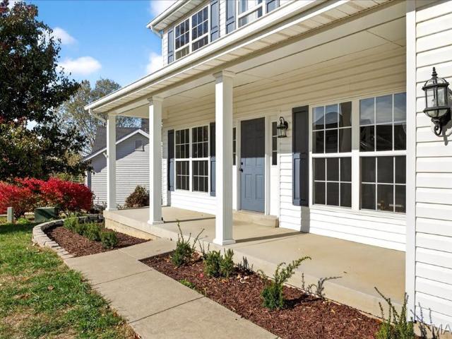 807 Victorygate Ct, Lake St. Louis, MO 63367 | Compass
