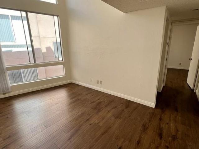 807Bunk 1 Bedroom Apartment for Rent at 807 N Bunker Hill Ave, Los Angeles, CA 90012 Historic Cultural