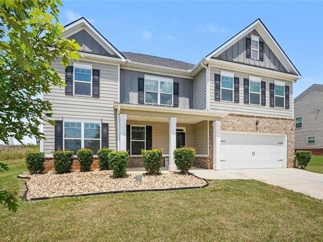 8084 Louis Dr, Locust Grove, GA 30248