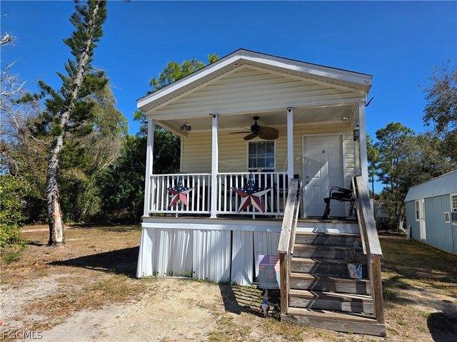 8085 Hart Dr, North Fort Myers, FL 33917