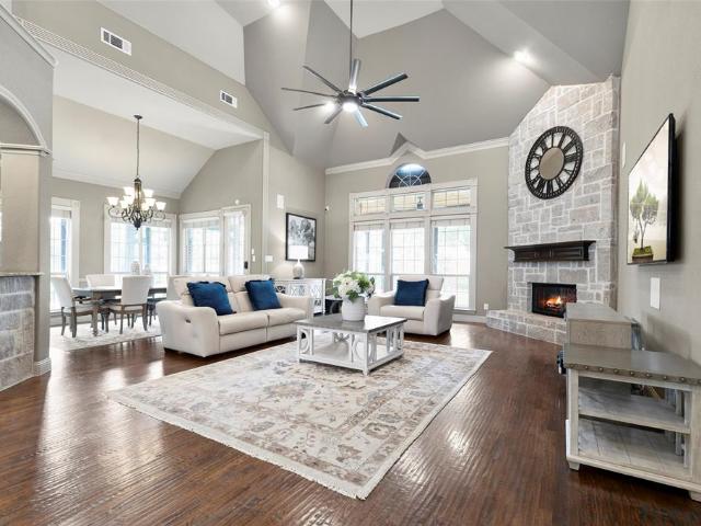 8086 Ashcroft Lane