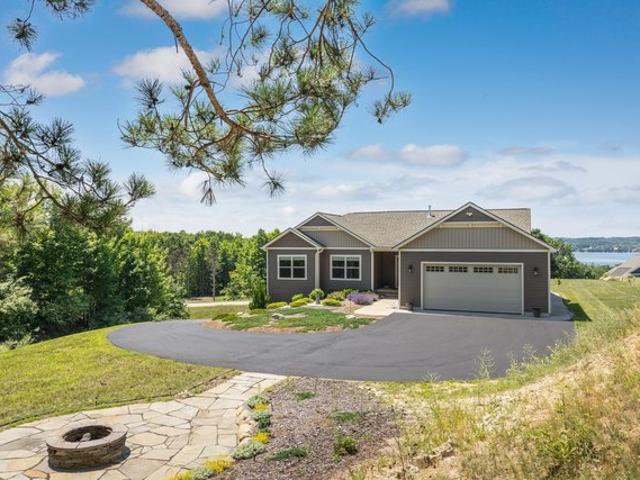 8087 S Bingham Ridge Dr, Traverse City, MI 49684