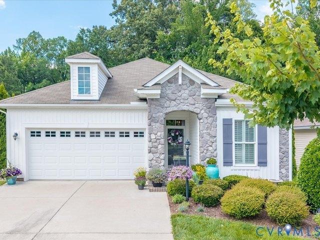 8088 Saddle Crest Dr, Mechanicsville, VA 23111