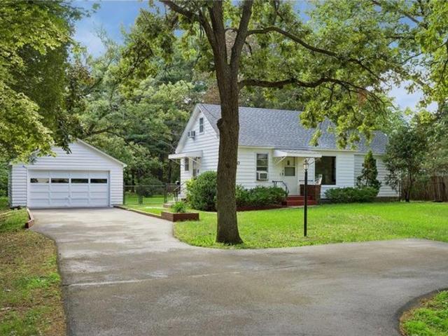 8080 Groveland Rd, Mounds View, MN 55112