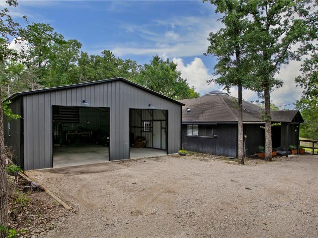 8081 Perry Lane