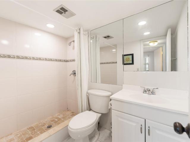 8081 Sunrise Lakes Dr N, Unit 203, Sunrise, FL 33322 | MLS #F10554