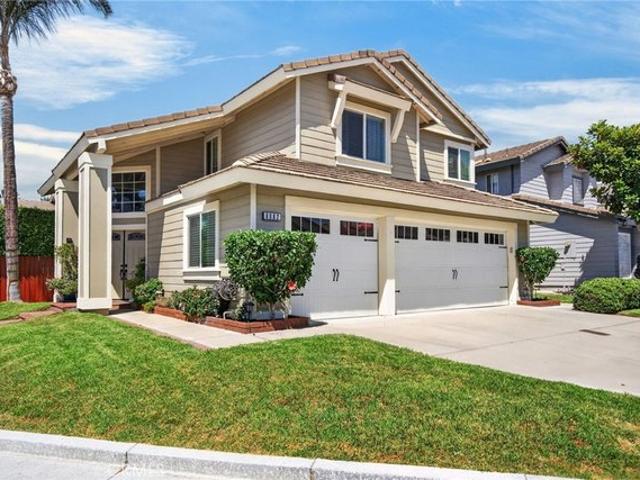 8082 Summer Place St, Fontana, CA 92336