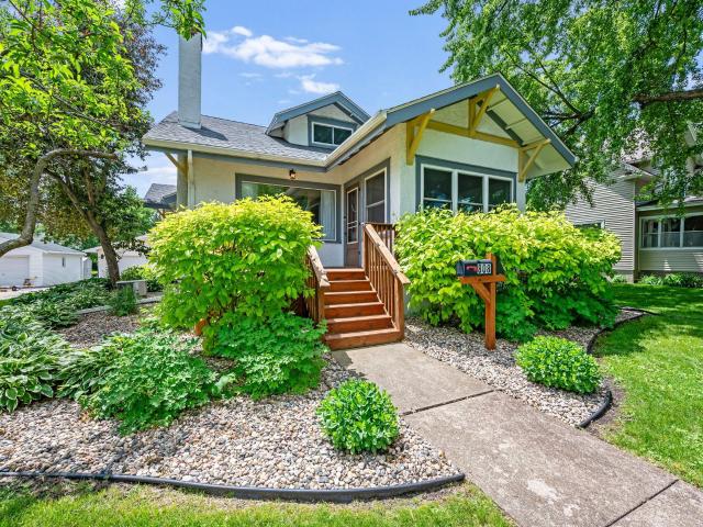 808 3rd Avenue SE