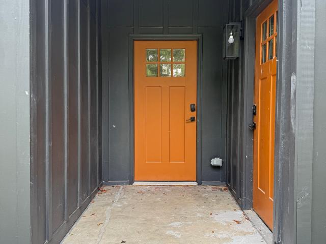 808 Center Street